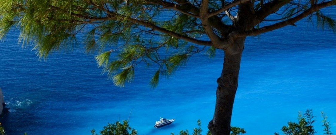 Which celebrities live and spend their summers in Mallorca?